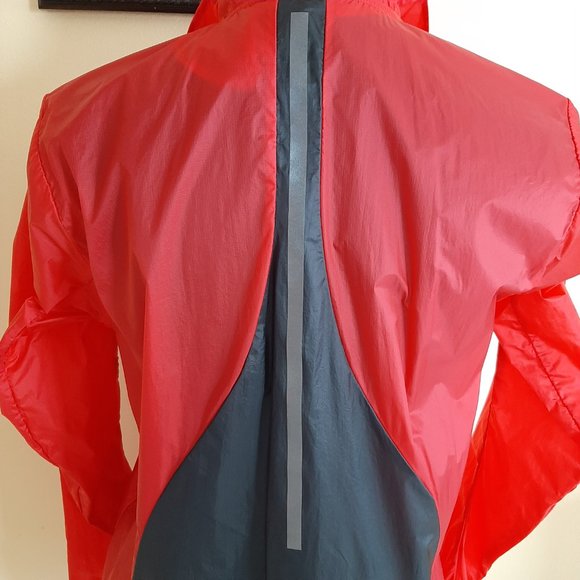 Brooks | Jackets & Coats | Brand New Brooks Packable Ultra Lightweight ...